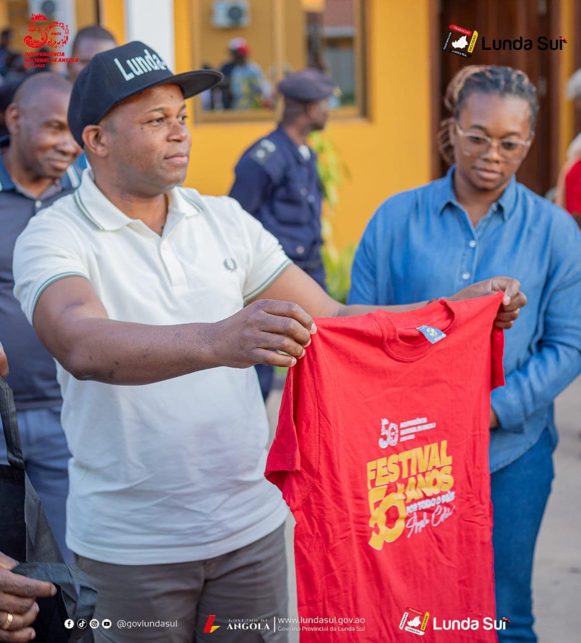 GOVERNADOR DANIEL NETO INTERAGE COM OS MÚSICOS DA CARAVANA ANGOLA 50 ...