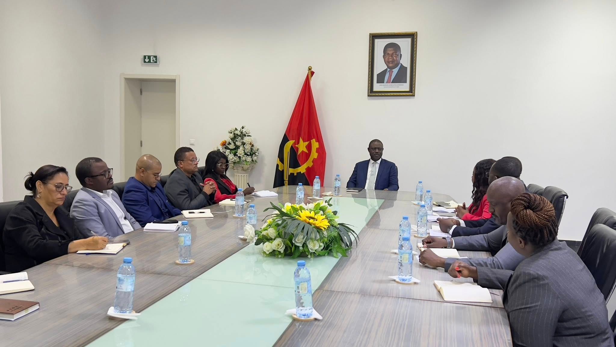 GOVERNADOR DO HUAMBO RECEBE DIRECTORA EXECUTIVA DO SASSCAL - Portal ...