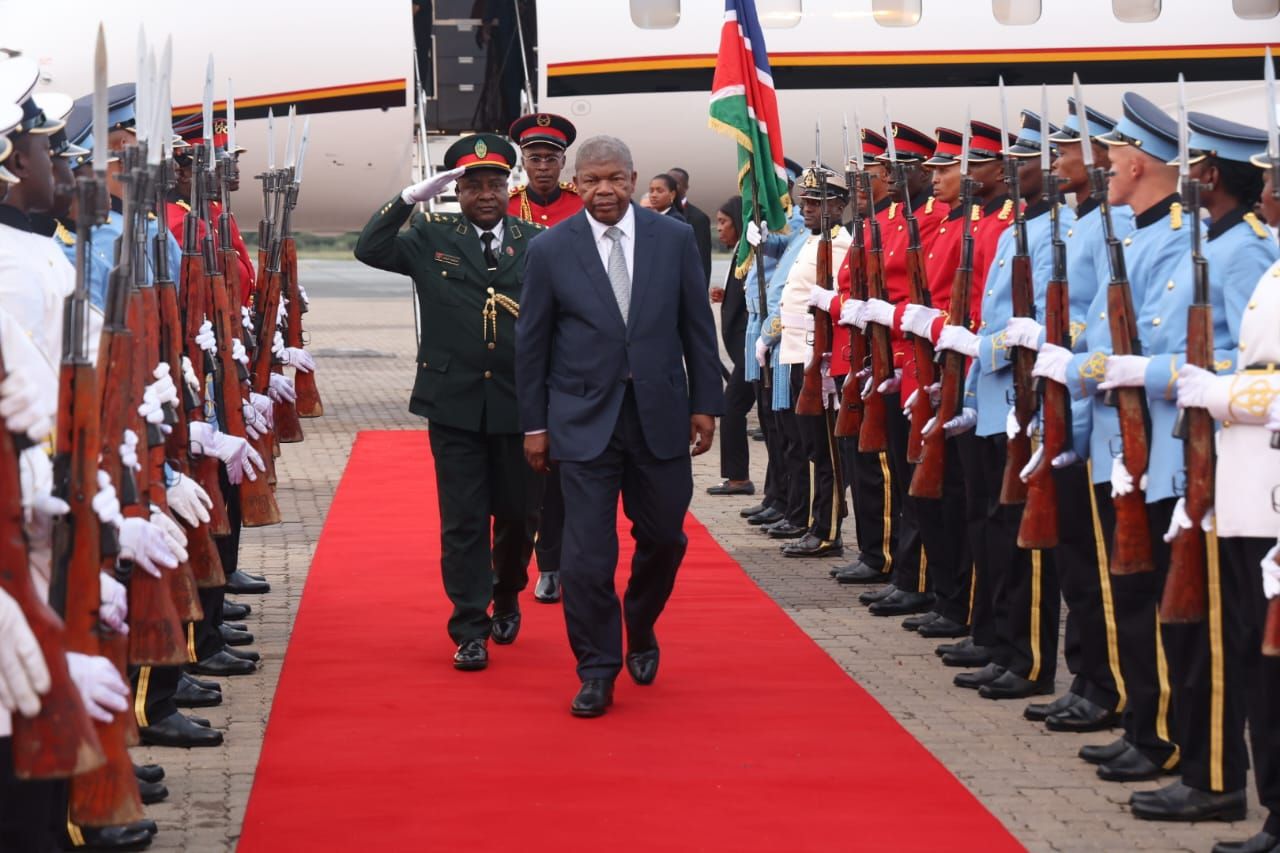 João Lourenço já em Windhoek para a tomada de posse da homóloga da ...