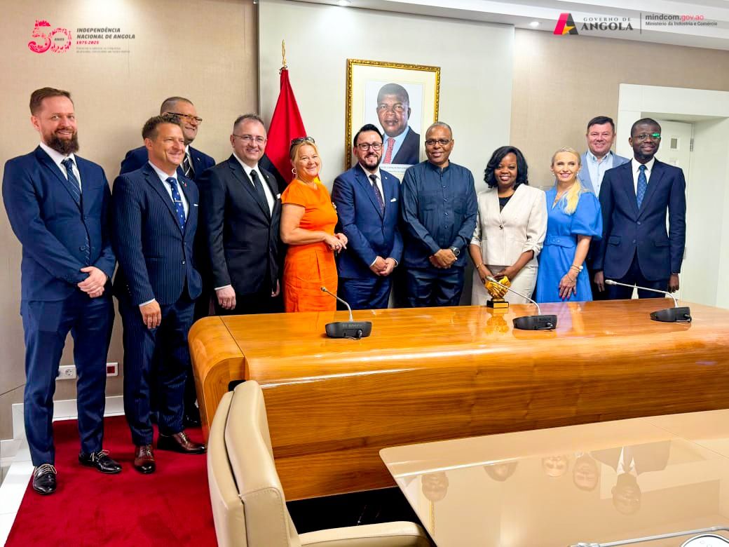 CÂMARA DE COMÉRCIO DA POLÓNIA-ANGOLA RECEBIDA NO MINDCOM - Portal ...