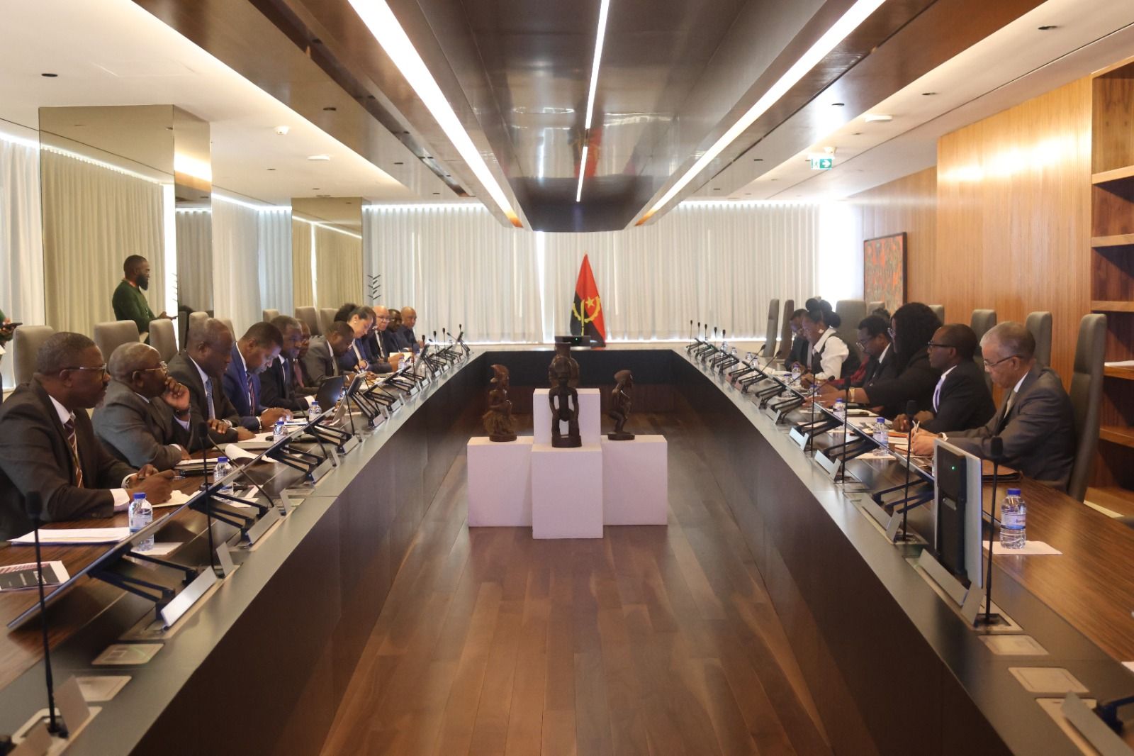 ANGOLA E NAMÍBIA REFORÇAM PARCERIA ESTRATÉGICA NOS HIDROCARBONETOS E ...