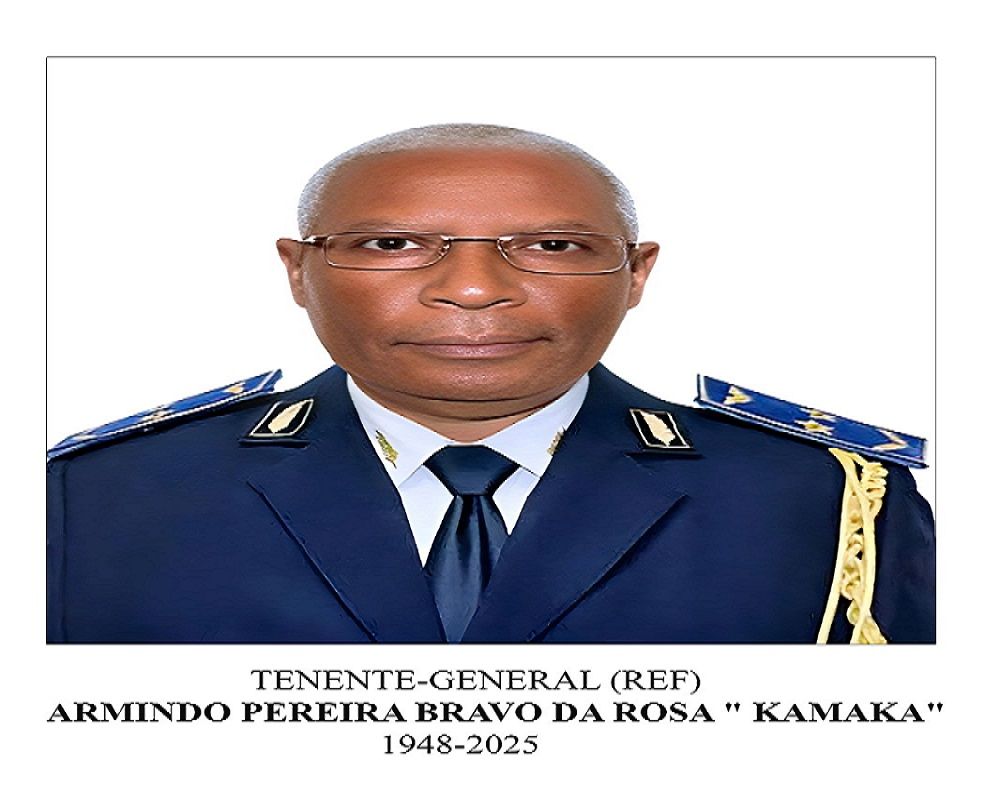 MINISTRO LIBERDADE ENALTECE QUALIDADES DO TENENTE–GENERAL "KAMAKA ...