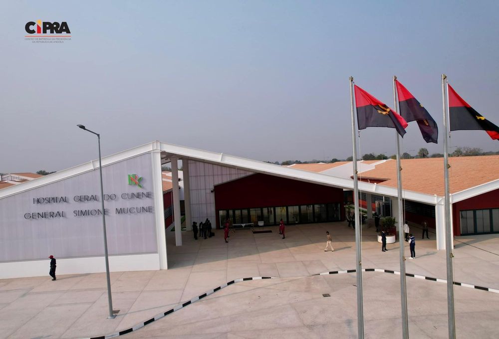 PRESIDENTE DA REPÚBLICA INAUGURA EM ONDJIVA HOSPITAL GERAL DO CUNENE ...