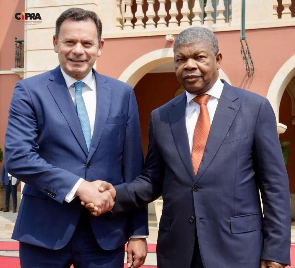 VISITA OFICIAL A ANGOLA DO PRIMEIRO MINISTRO DA REPÚBLICA PORTUGUESA ...